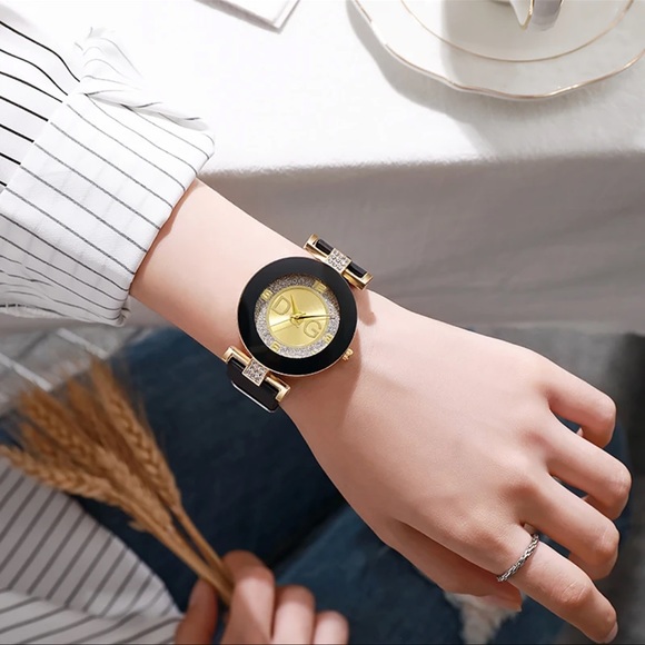D&G | Accessories | New Dg Luxury Womans Gold Black Simple Quartz Big ...